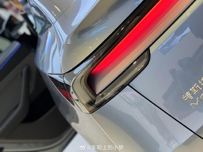 车大灯老化发黄怎么样修复图标