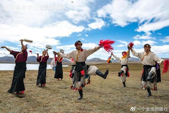 抖音最火舞蹈两个人图标