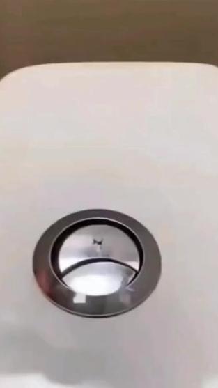 马桶冲水键按不动图标