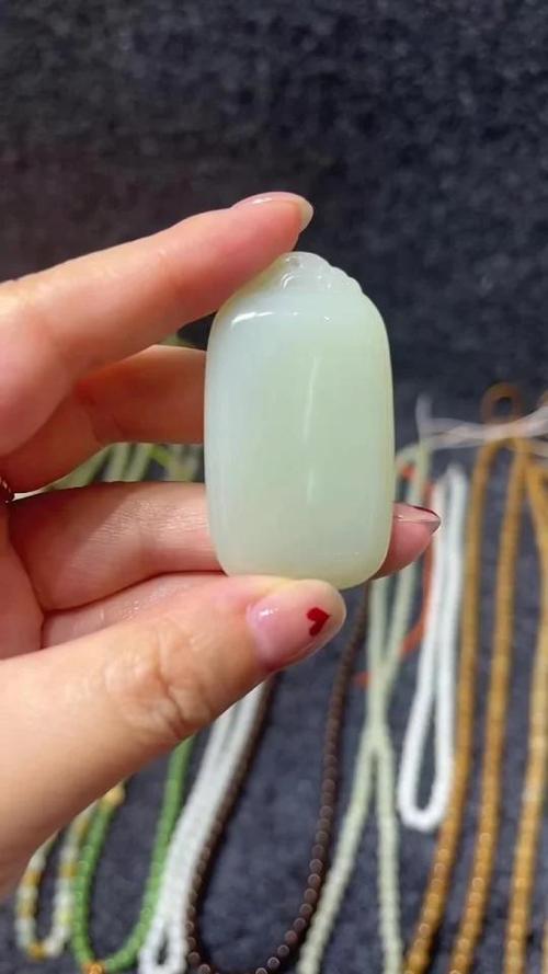 和田玉没有油性是假的吗