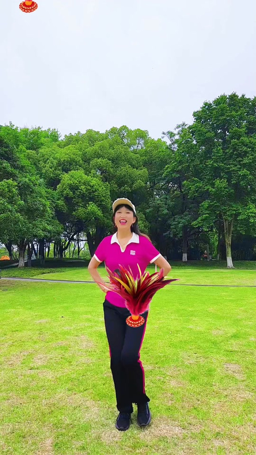 踢毽子的简短美句图标