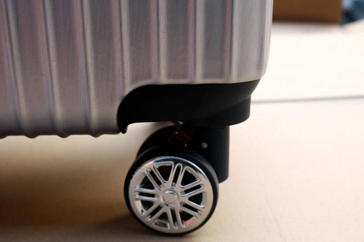 行李箱轮子静音贴图标