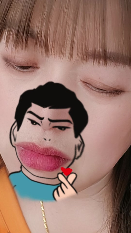 大眼大嘴特效在哪个软件截图