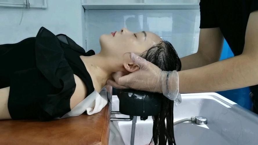 洗发按摩放松解压视频截图