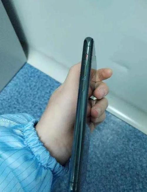 苹果换完屏幕颜色很暗