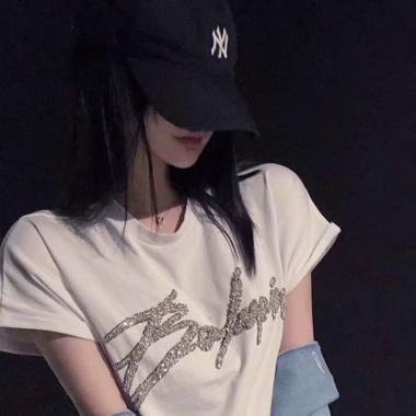女生帅气头像图片图标
