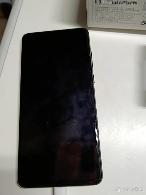 华为手机如何黑屏拍照图标