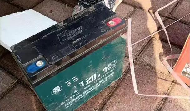 一组电瓶坏一块能单独换一块吗图标