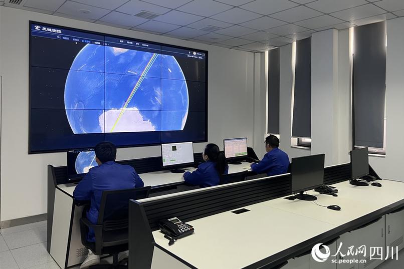 实时卫星监控图标