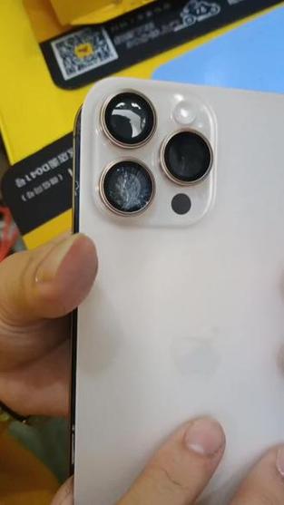 手机摔了后置摄像头模糊图标