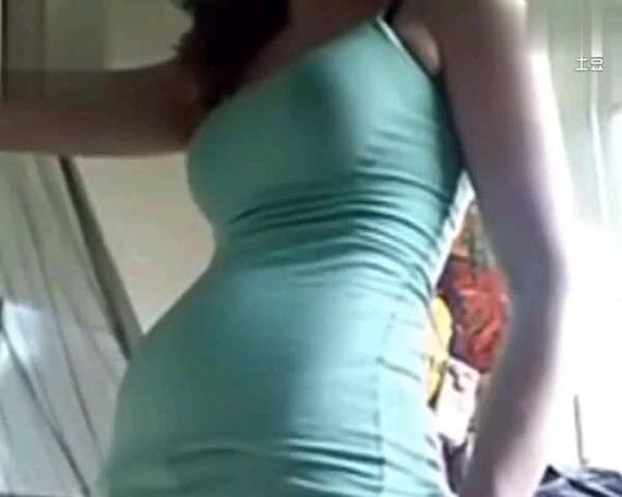 撑大肚子 美女图标