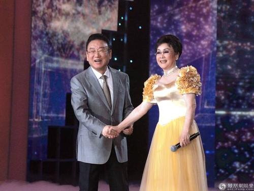 蒋大为李谷一唱乡恋截图