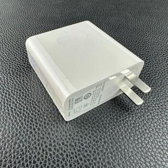 荣耀笔记本能用手机充电器充电吗图标