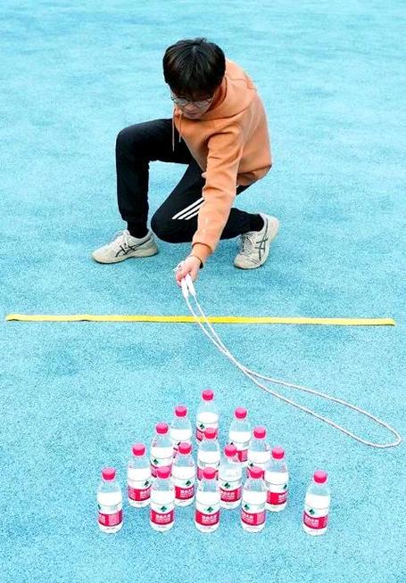 矿泉水瓶游戏图标