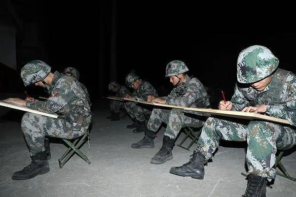 军人战场纪律截图