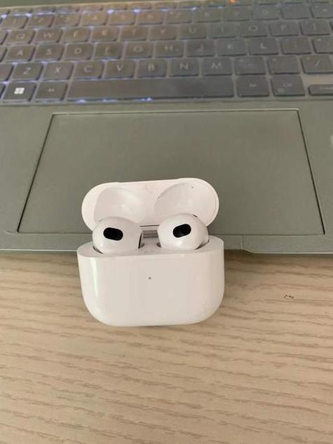 充电盒闪红光是什么意思截图