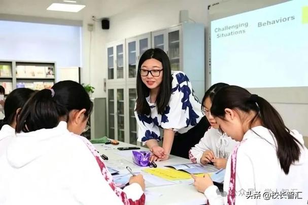 中小学教师图标