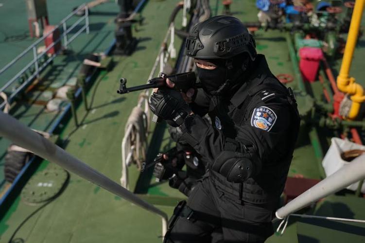 特警下载图标