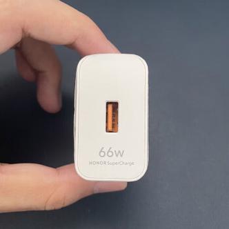 荣耀手机能用其他手机的充电器吗截图