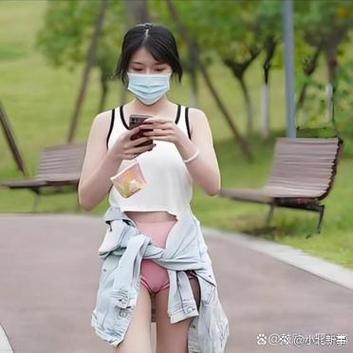 杰杰穿女生衣服图标