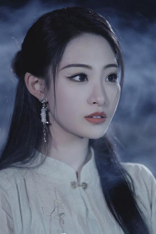 钢铁侠中小辣椒的扮演者是谁图标
