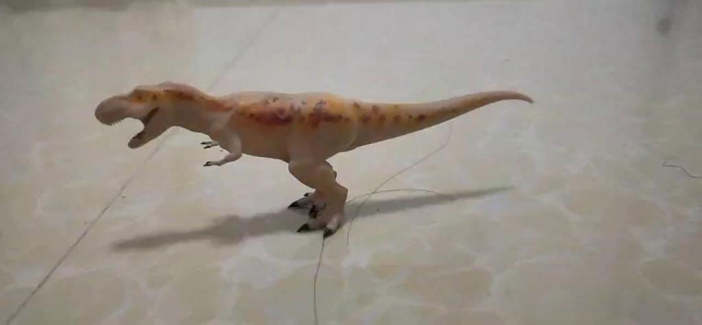 蓝猫霸王龙第一次出场截图