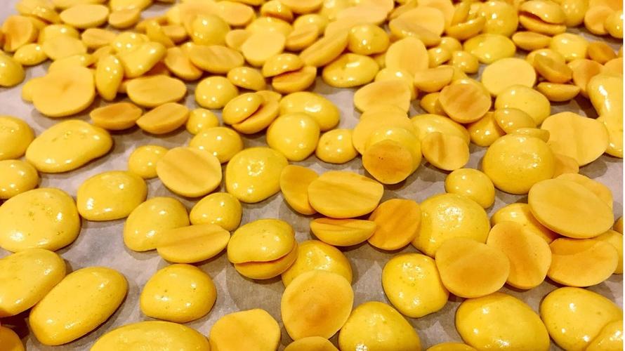 蛋黄溶豆烤完一按软的图标