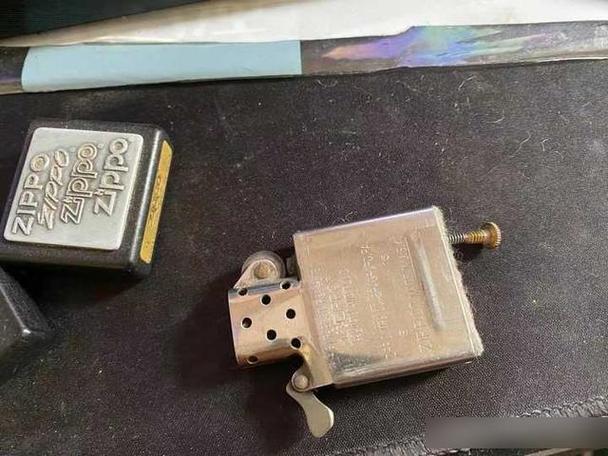 zippo打火机火石卡住图标
