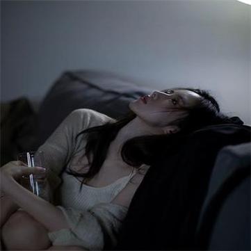 女生心里压抑难受怎么哄截图