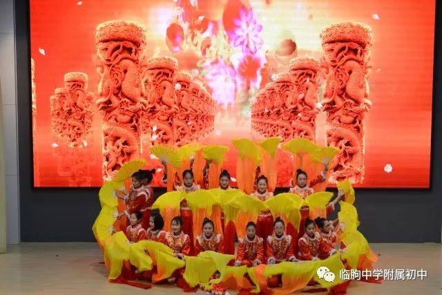 樱花校园模拟器黑衣人跳舞图标