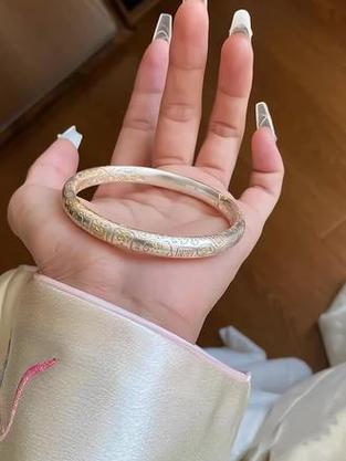 两个手都可以戴首饰吗图标