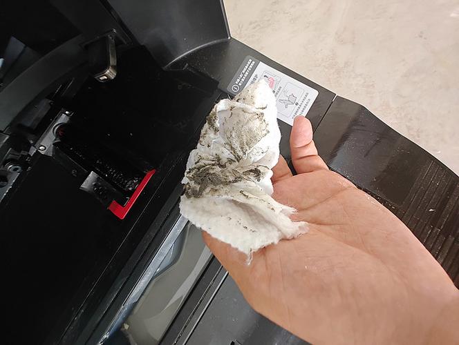 石头扫地机器人如何清理尘盒图标