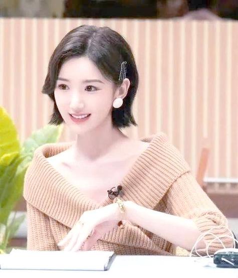娱乐圈甜妹代表图标