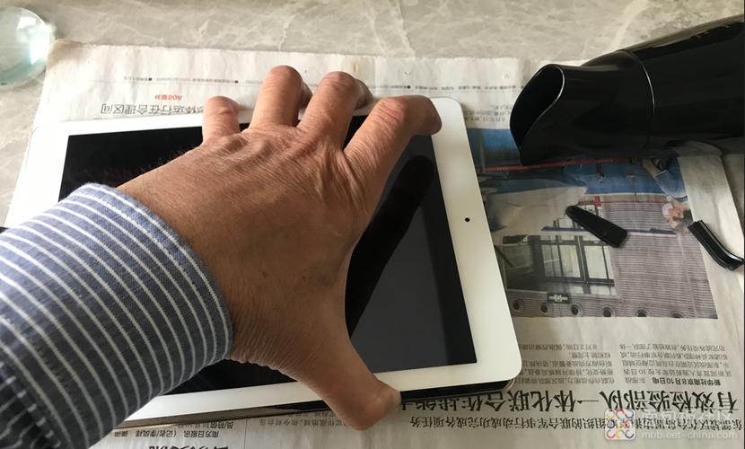 ipad不受控制的出现放大镜