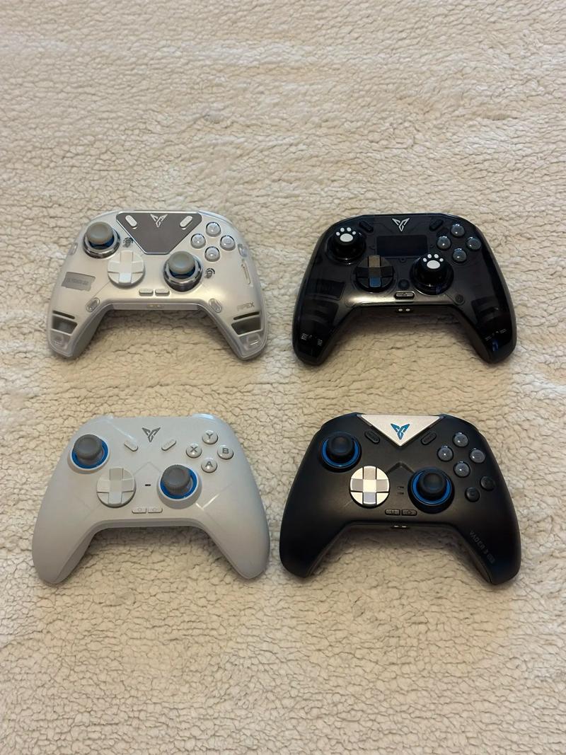 ps4手柄按了ps键白灯闪烁