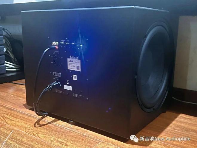 有专门推低音炮的功放吗图标