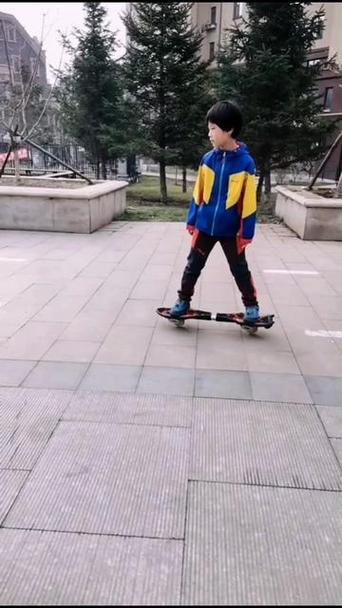 滑板车教程图标