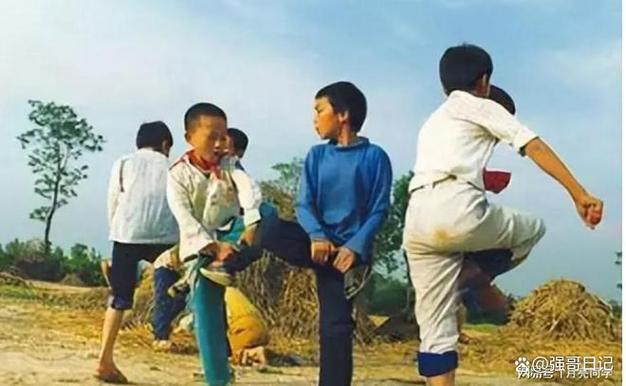 长大了回忆童年的说说图标