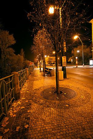 可保存的夜景视频伤感截图