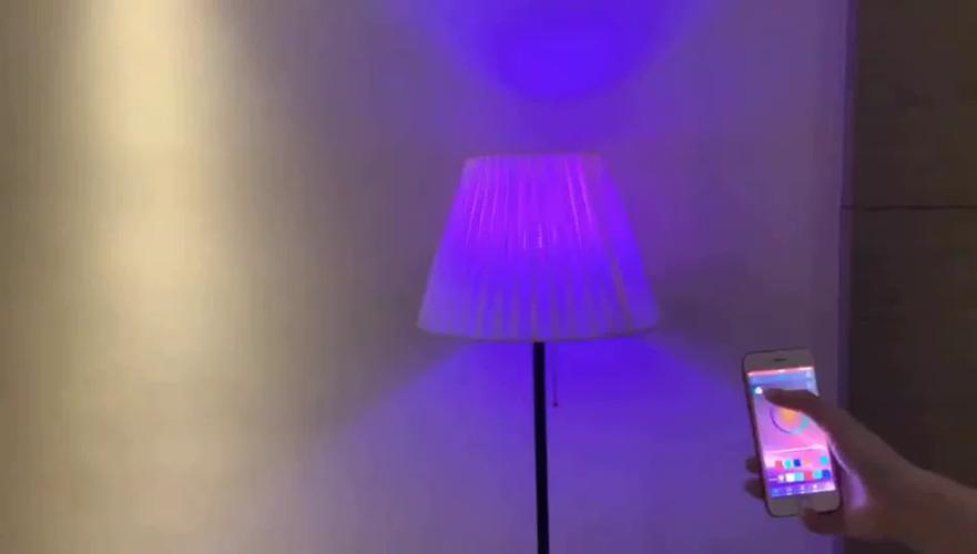 变色灯突然自己变色截图