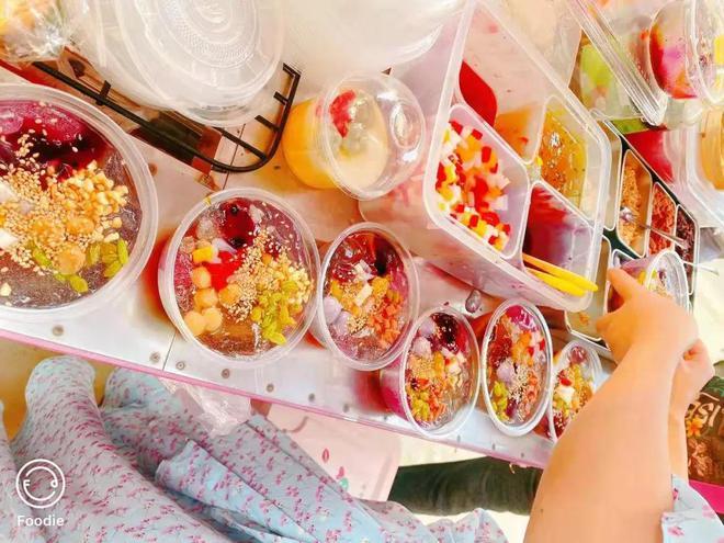 冰粉粉小吃摆摊卖图标