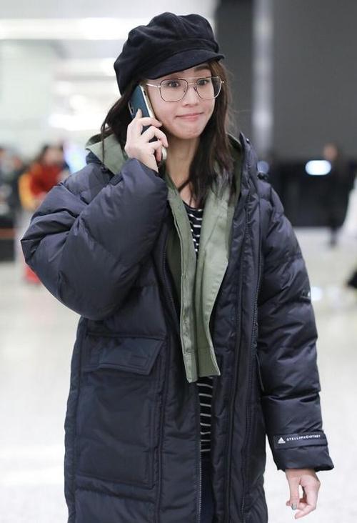 羽绒服穿黑色显高还是军绿色截图