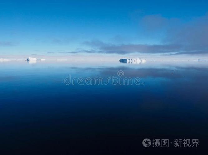 优质背景图矿泉水图标