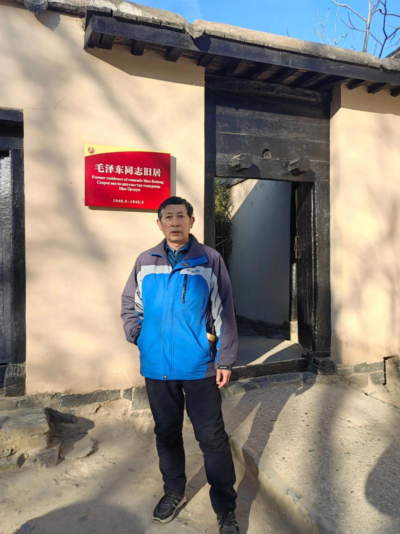 刘营夏靖一家三口照片图标