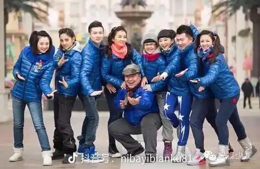 少儿频道主持人2012新年快乐图标