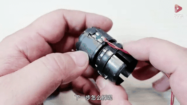 话筒怎么拆卸截图