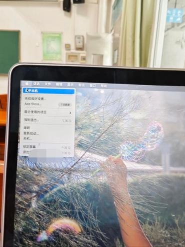 苹果手机关机可以用电脑读取数据吗