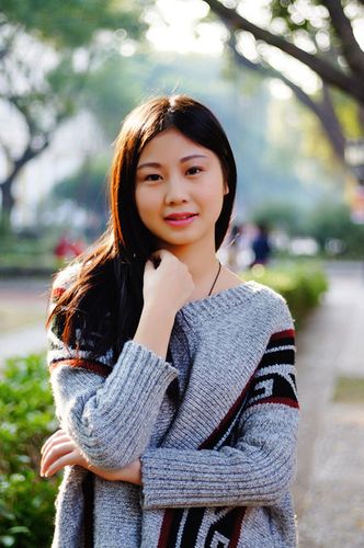 她的盈盈眼波里全文免费阅读图标