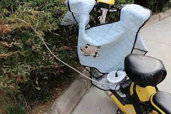电动车可以充12小时吗图标