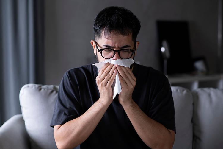 感冒鼻塞打喷嚏照片图标